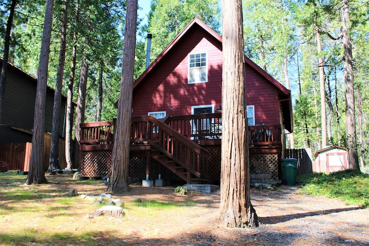 Cottage In The Pines – Family Cabin W/ Lake Access - Willow Springs Lake, Soulsbyville