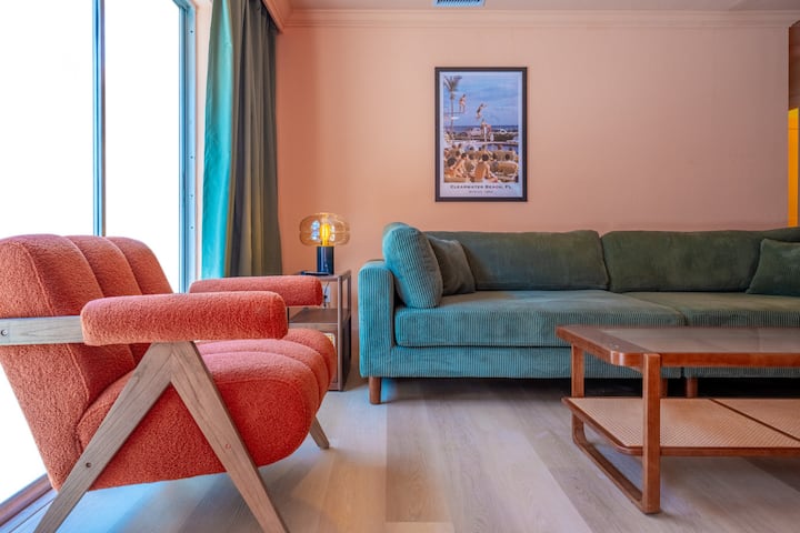 Renovated 2025 - Retro Beach Oasis With Color Pop - Clearwater Beach, FL