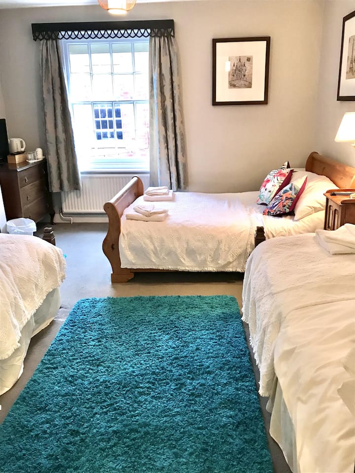 Standard Family Room Ensuite At The Lamb Inn - Marlborough