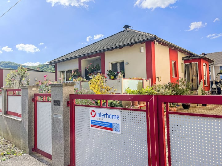 Gloggnitz By Interhome - Semmering