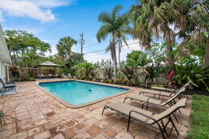 Palm Coastal- Heated Pool @Request, Near Pga Blvd! - Palm Beach Gardens, FL