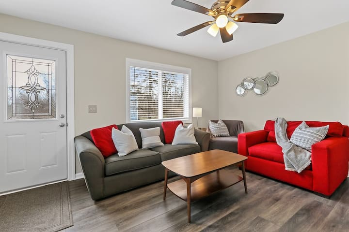 Lake Geneva Family Escape - Fire Pit - Enjoy Lakes - Lake Geneva