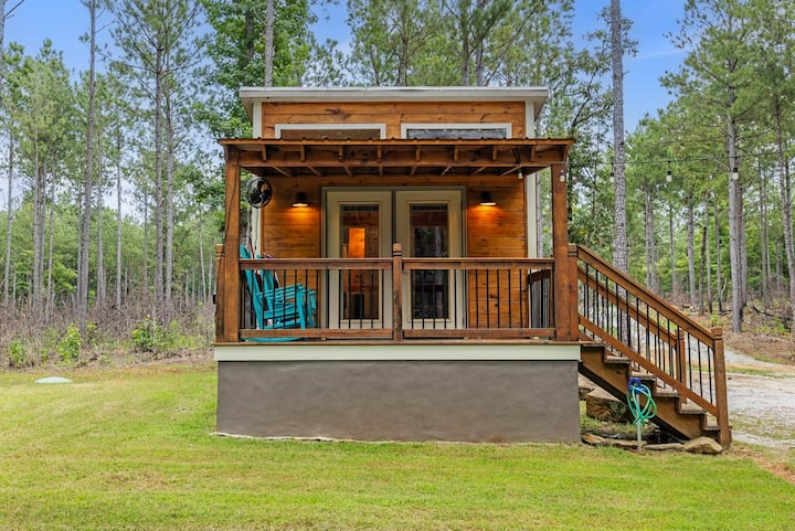 Tiny Cabin On 23 Private Lake Front Acres - Richard B. Russell Lake
