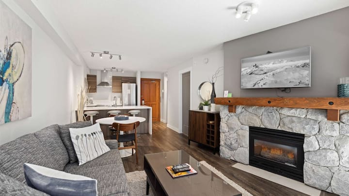 Lost Lake Lodge  - One Bedroom - #522 - ウィスラー・ブラッコム