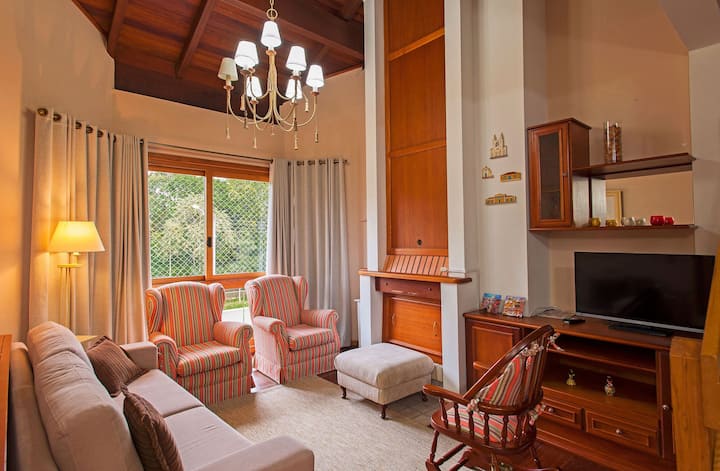 Buganvilias 304 - 4 Dormitórios, 8 Pax, Em Condomí - Gramado