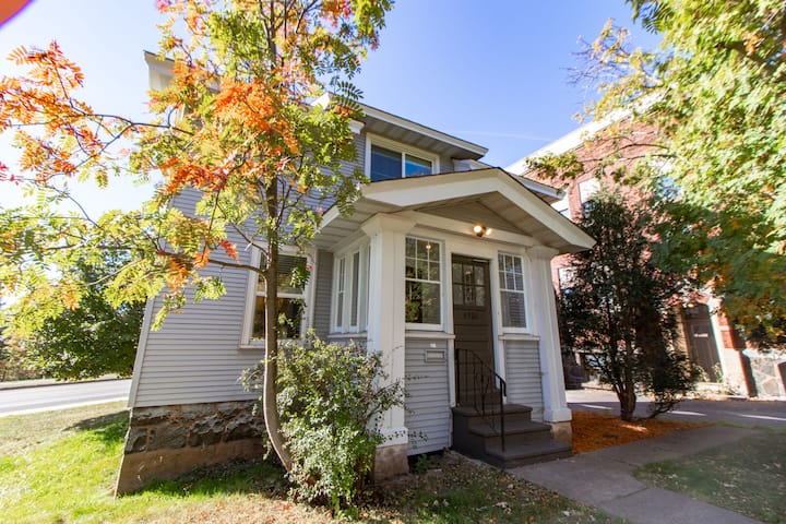 Mayfair House | Minutes From Downtown Duluth - Duluth, MN