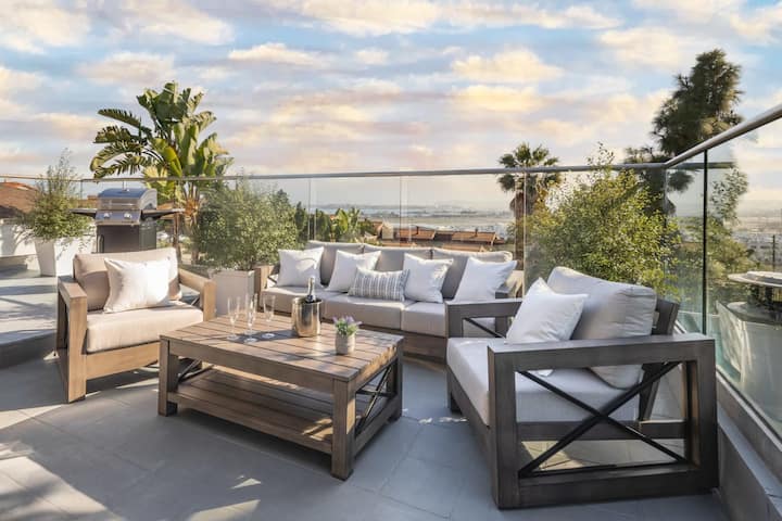 4 Bedroom 2 Bath With Ocean View, Hot Tub, Parking - 샌디에고