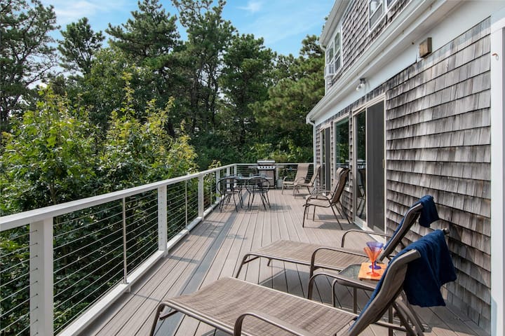 Huge Deck Perfect For Lounging W Sweeping Views! - Wellfleet, MA