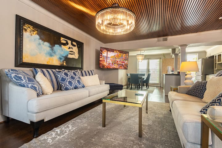 Tailored For Comfort And Productivity, This Two-bedroom Executive Condo Features A Full Kitchen With Premium Appliances, An Elegant Dining Room, And Spacious Living Areas. Both Bedrooms Include Plush King Beds, Full-size Closets, And Stylish Dressers - Dallas