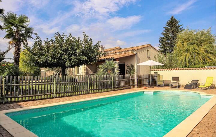 Awesome Home In Montélimar With Wifi - Montélimar
