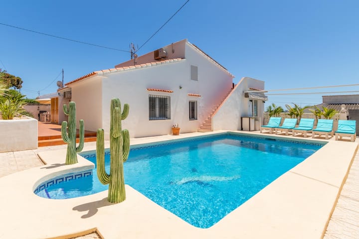 Villa Carolima - Heated Pool - Calp