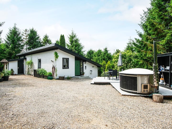 80 M² Ferienhaus ∙ 2 Schlafzimmer ∙ 4 Gäste - Ebeltoft