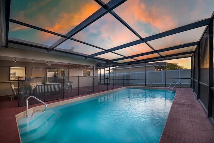 Heated Pool | Game Room | 9 Beds | Families! - Cape Coral, FL