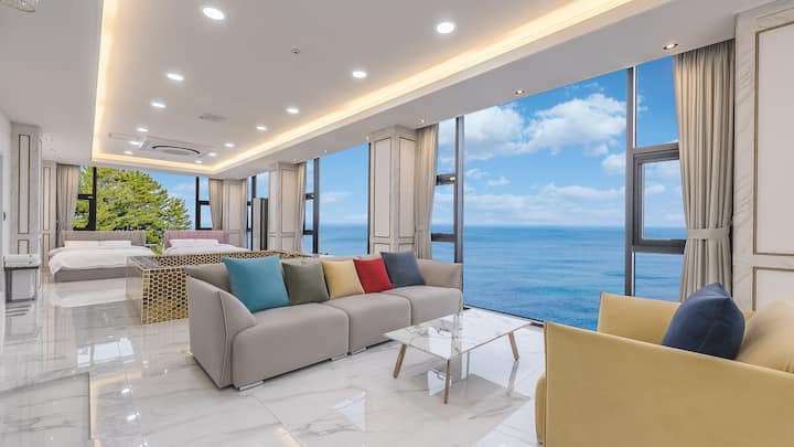 Yeongdeok Meriel Pool Villa - 영덕읍