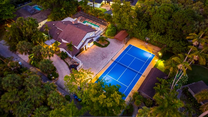 Tennis 2house 10br  Estate Pool/cinema/gameroom - Fort Lauderdale, FL