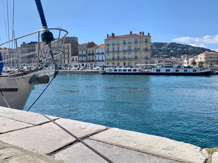 Anna Maria 4, Une Péniche Pour 12 Personnes Au Coeur De Sète - Sète