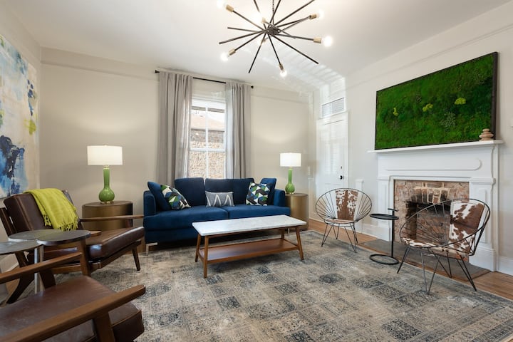 Grove Apt | 30+ Nights In Dwtn Belmont - Charlottesville, VA