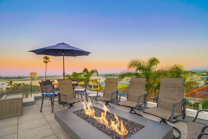 Exclusive Ground Level Patio Steps To Beach & Bay - San Diego, CA