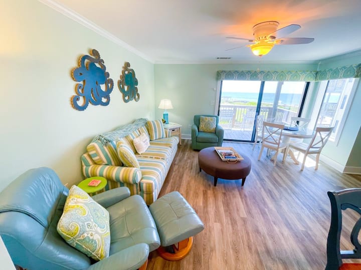 Your Slice Of Oceanfront Paradise At Queens Court - Emerald Isle, NC