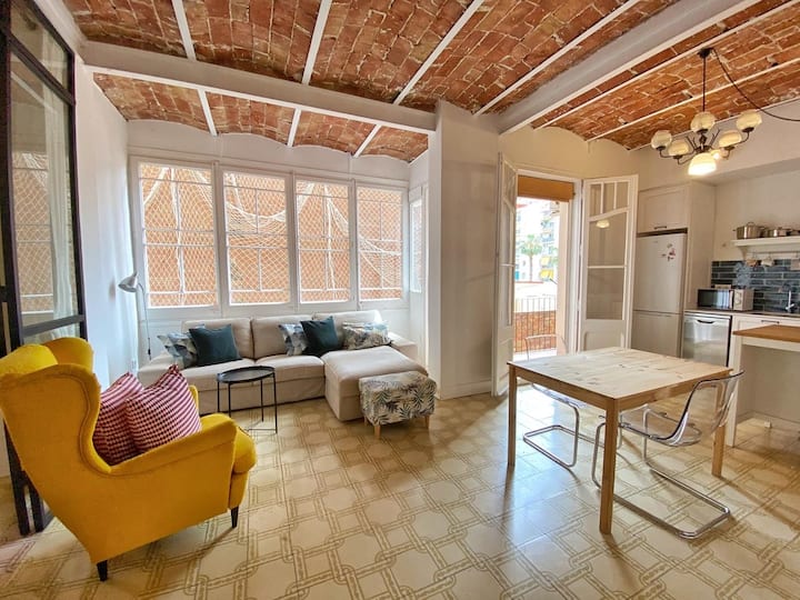 Napoles Style Appartement - Barcelona