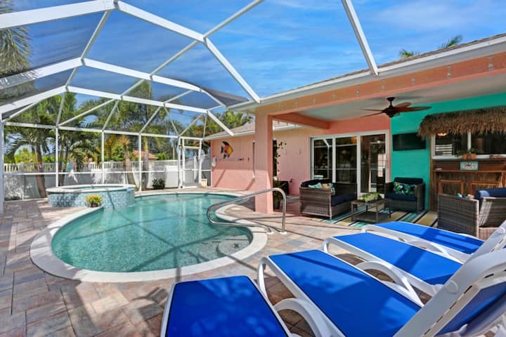 Close To Everything Fun! Heated Pool & Hottub - Sanibel Island, FL