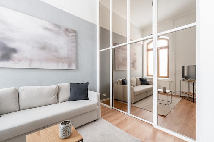 Stylish Historical Loft With Sauna - Tampere