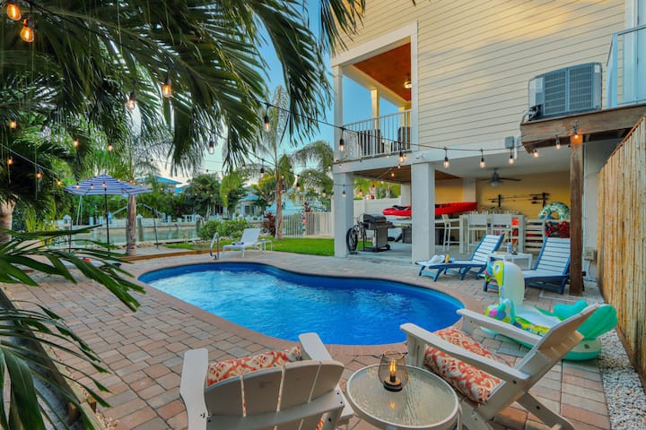 Waterfront Home W/pool, Dock & Close To Beach - Sombrero Beach, Marathon