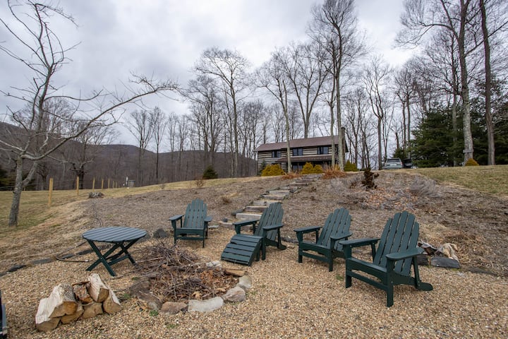 Rustic Log Cabin On Large Property - West Jefferson, NC