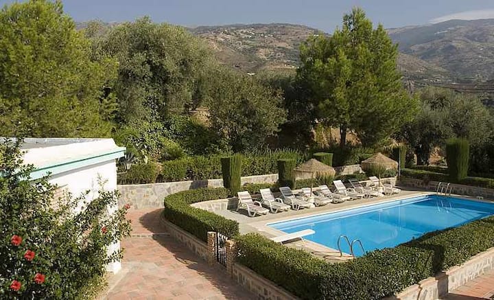 Lovely Holiday Villa For 6 People. - Capileira