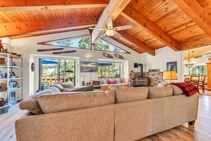 The Big Bear Chalet - Private Hot Tub - Tahoe City, CA