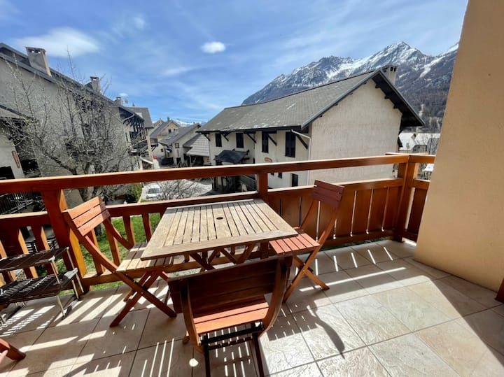 Joli 36 M2 Avec Wifi Balcon Vue Sur La Montagne - Grand Lac