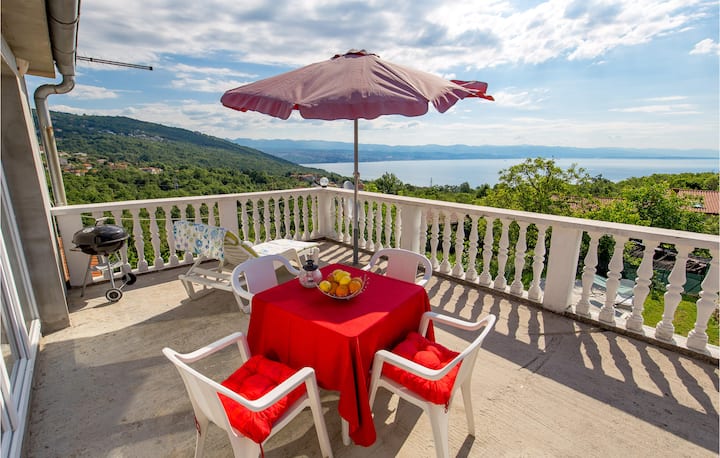 Gorgeous Apartment In Lovran - Lovran