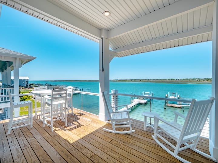 Channel 6 | Soundfront + Dock, Close To Beach! - Topsail Beach, NC