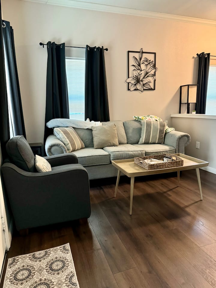 2 Bdrm Cute Home Near Downtown! - Waco, TX