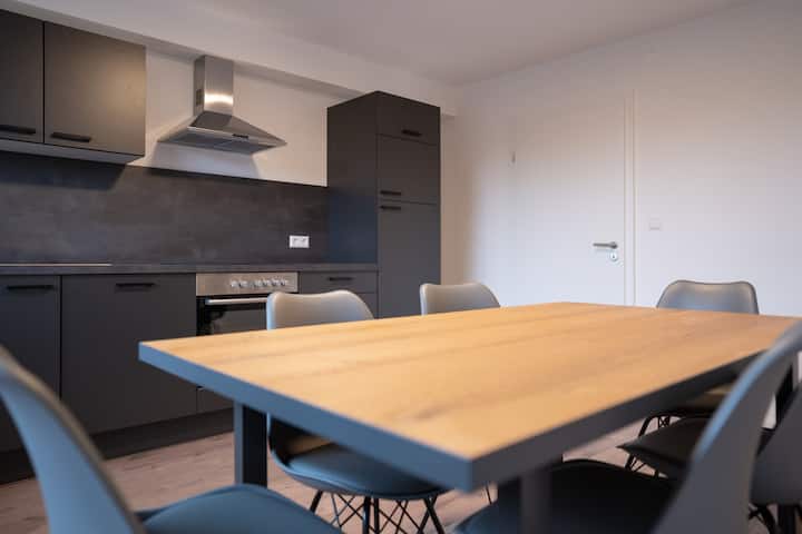 Appartement-super Spacieuse-salle De Bain Privée-b - Bad Schönborn