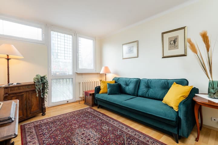 Classic Apartment @Grzybowska - Varşova