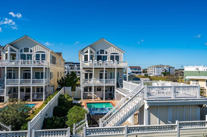 Royal Palace W/ Heated Pool+ Pets Stay Free! - Nags Head, NC