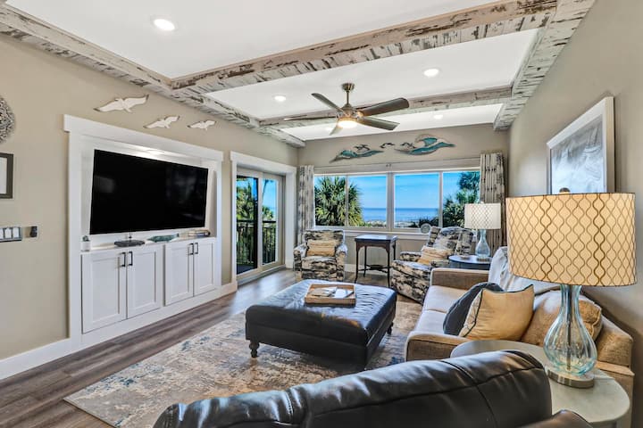 2nd Floor Renovated End Unit W/ Stunning Pool, Lagoon, And Ocean Views! - Hilton Head Island, SC