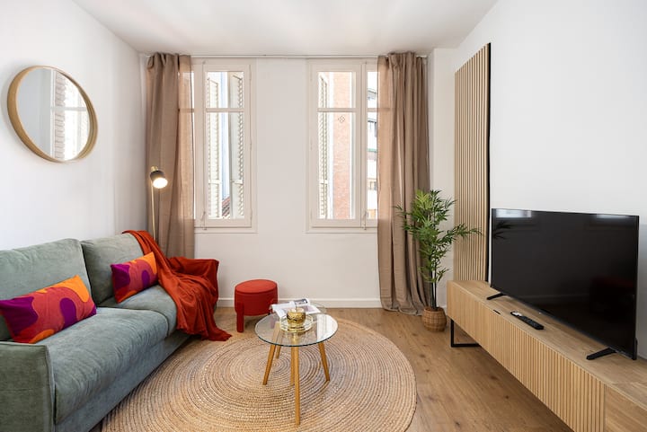 Charming 2br In Trendy Gracia - Badalona