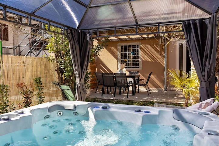 Holiday House 4 Season With Jacuzzi, Sauna And Bbq - Pazin