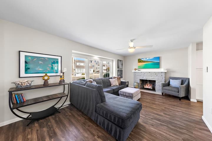 Beach Haven Home...steps From The Beach, Pet Friendly! - 롱비치 섬