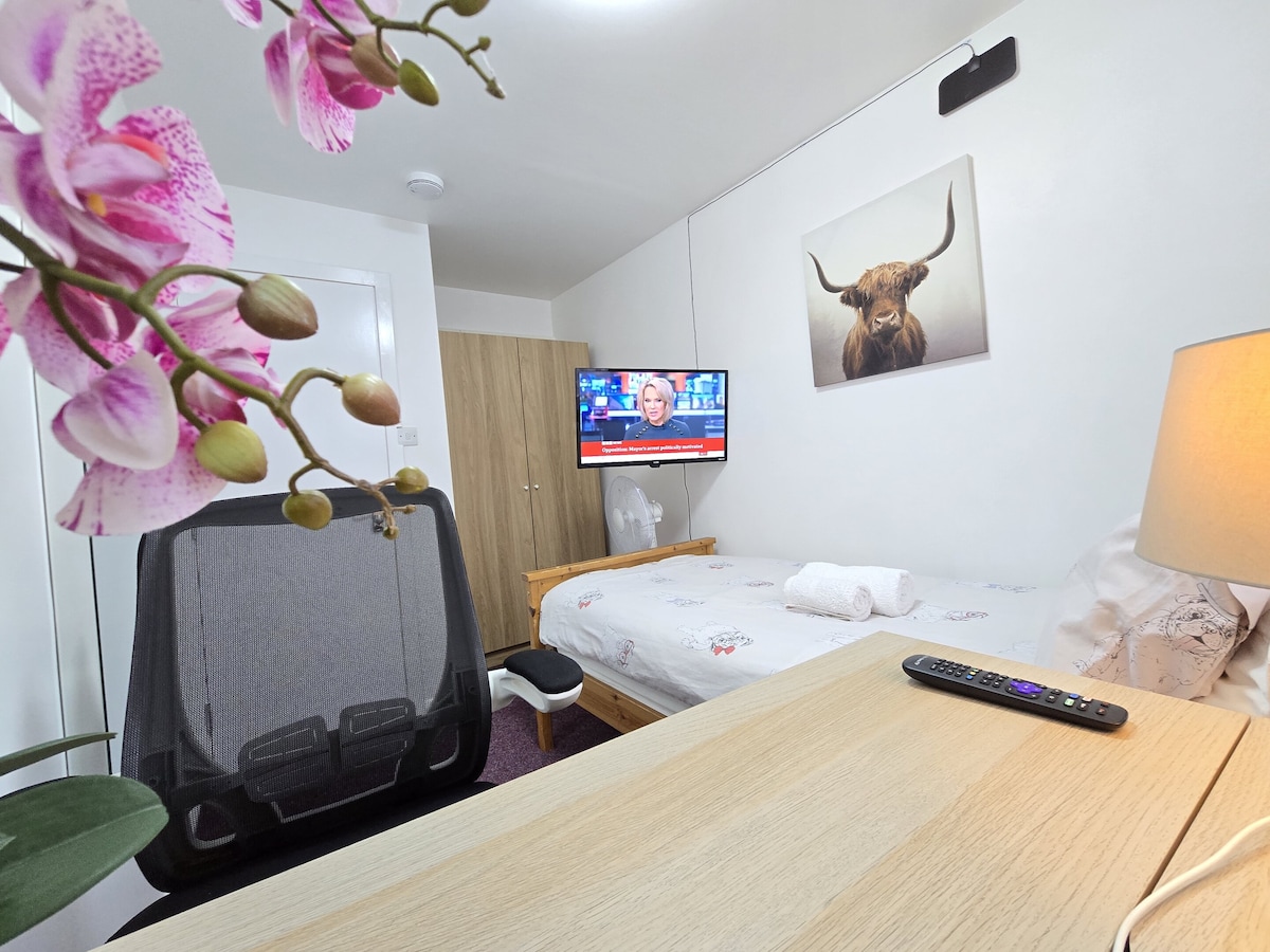 Grendon St. Single room 5 - Guesthouses for Rent in Greater London ...