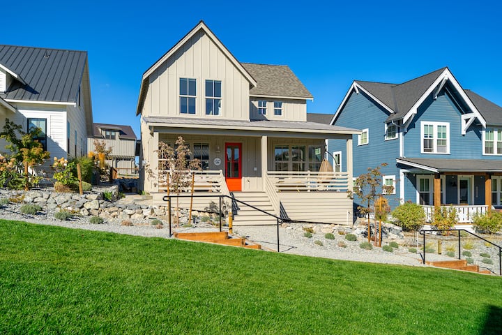 The Griswolds At Chelan Lookout Vacation Rentals - Chelan, WA