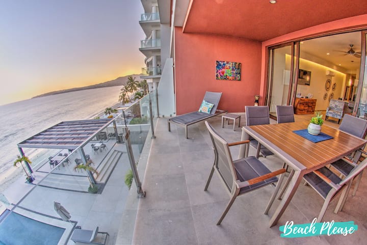 Cdm 205: Beachfront 2br W Pool, Gym & Ocean Views - Bucerías