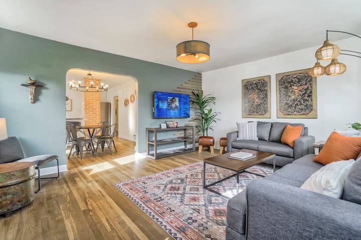 Pikes Breeze! Game Room! Fire Pit! Memorial Park! - Colorado