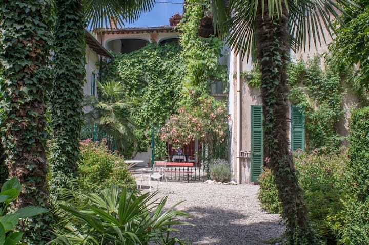 A 17th Century Residence 4 Bedrooms With Bathrooms - Varese