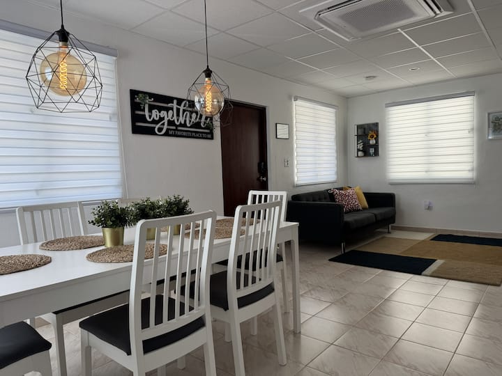 Fontana Sunset Stylish 3br Retreat With Ac - Porto Rico