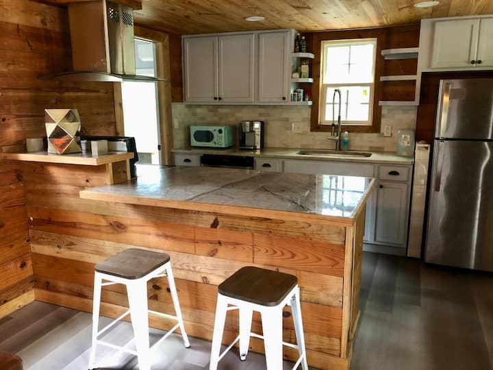 Charming Cottage Between Austin And San Antonio - San Marcos, TX