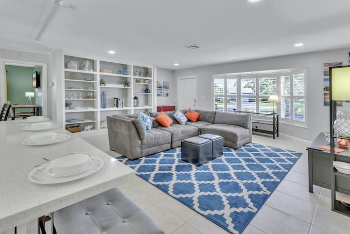 Aquadome:near Beach & Screened Private Patio - Boca Raton