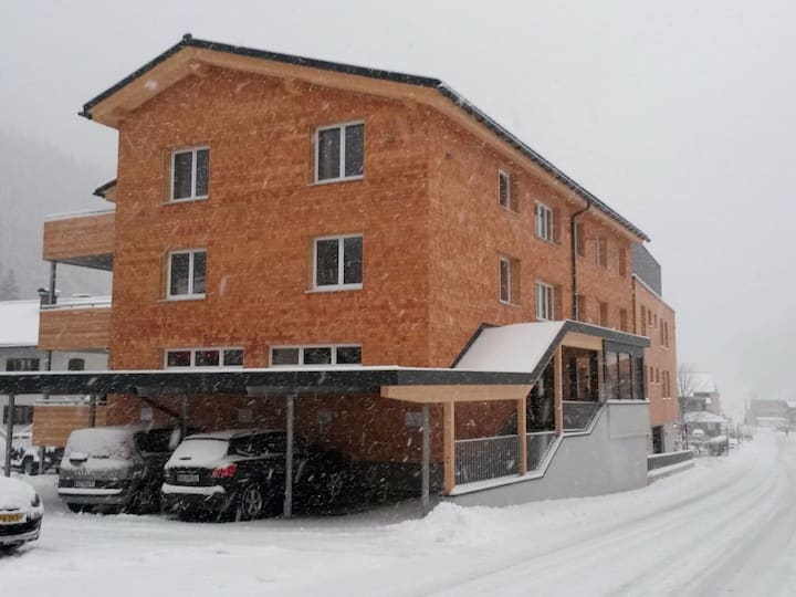Majestueux Appartement à Klösterle Avec Sauna - Zürs